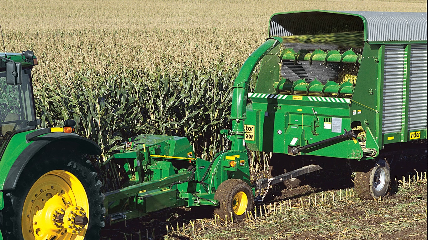 John Deere 3975 Implements | Everglades Equipment Group