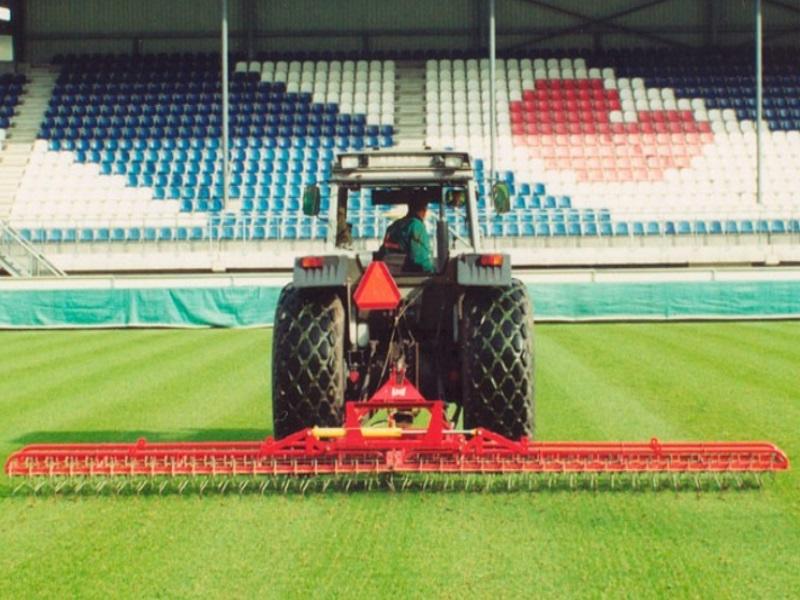 Lely Turf 300 Thatcher Implements | Everglades Equipment Group